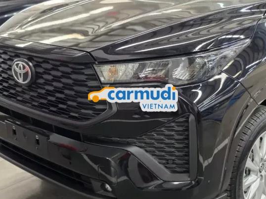 Toyota Innova Cross 2026: Giá bán & khuyến mãi mới 1/2026